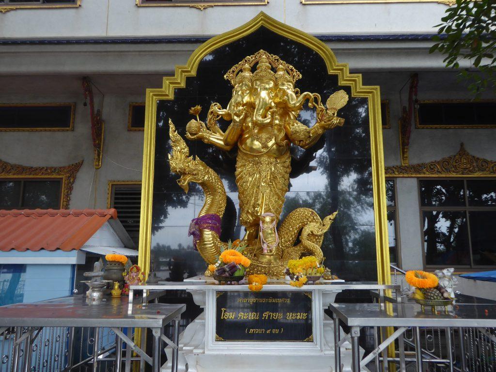 Wat Pariwat | touristbangkok.com | David Beckham Temple in Bangkok