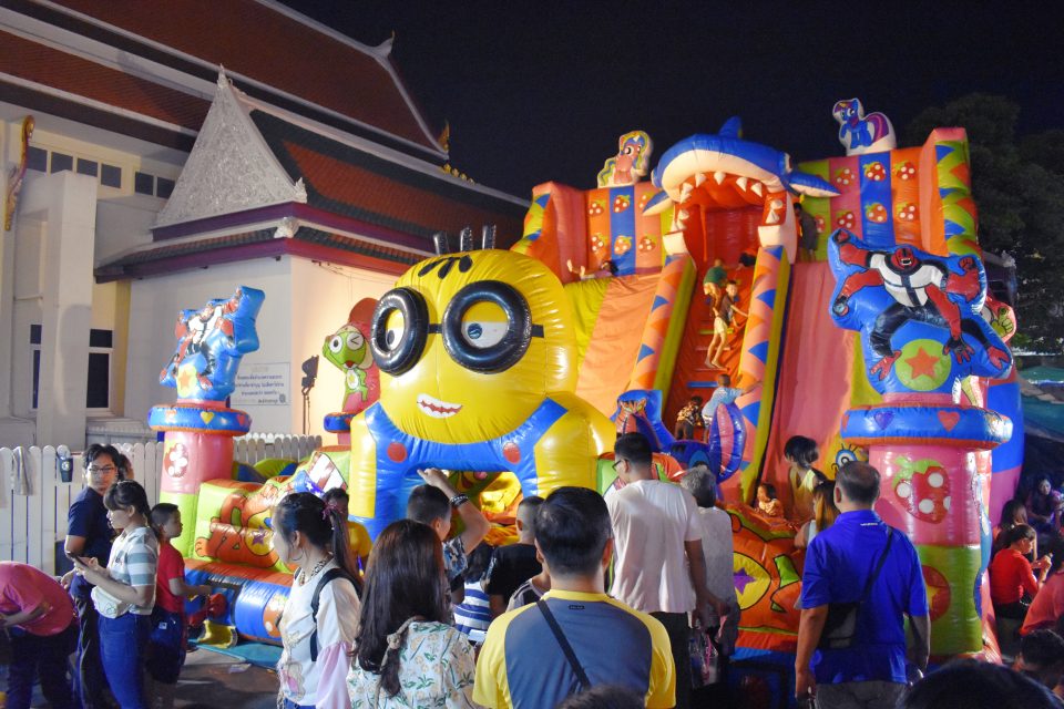 Golden Mountain Temple Fair - Tourist Bangkok | Thai Temple Fair